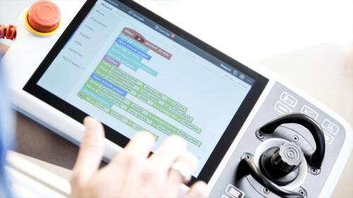 Robots-Blog | ABB is the first manufacturer to provide intuitive, block ...