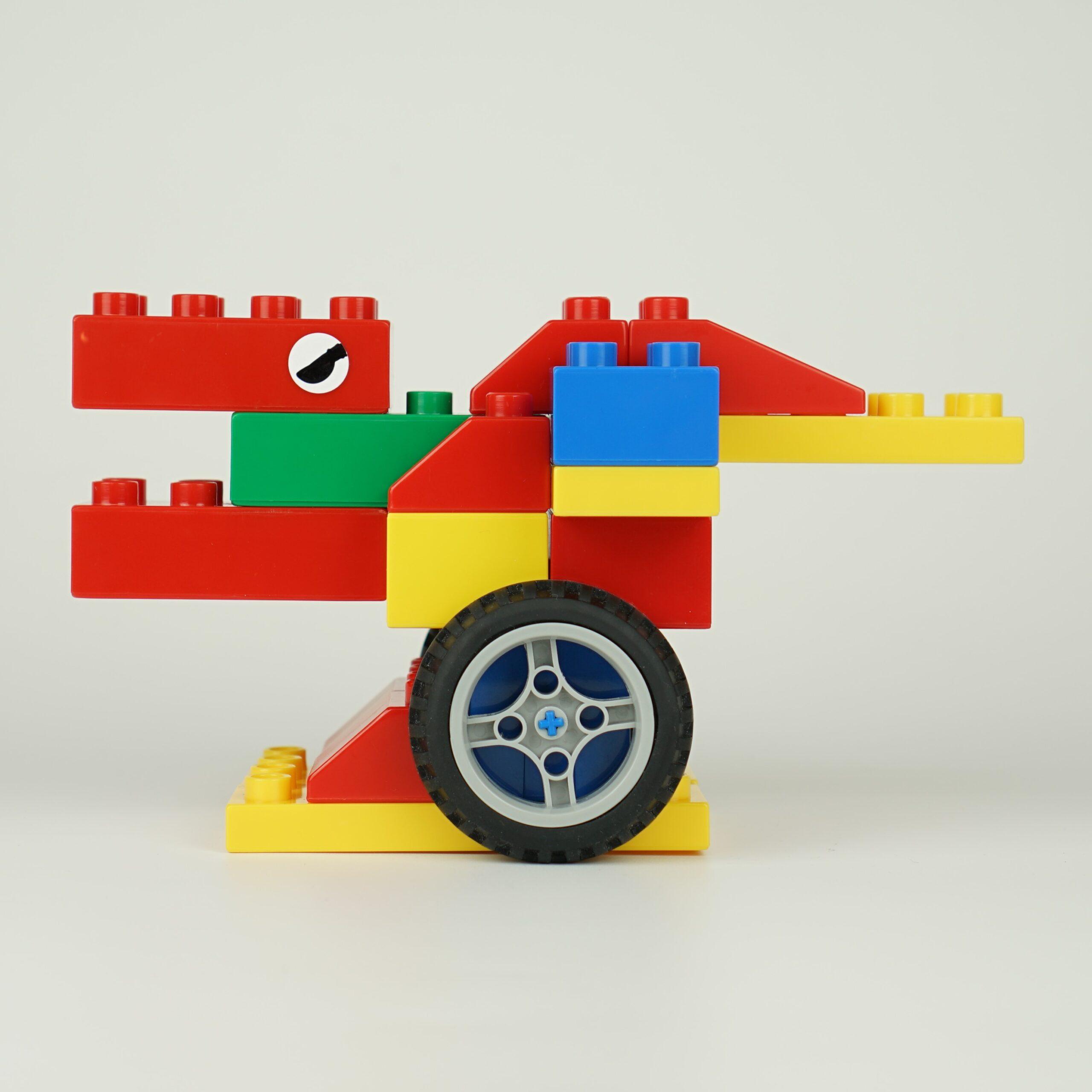 Robots-Blog | Introducing BlockBot: an Innovative STEAM Toy in Robotics ...