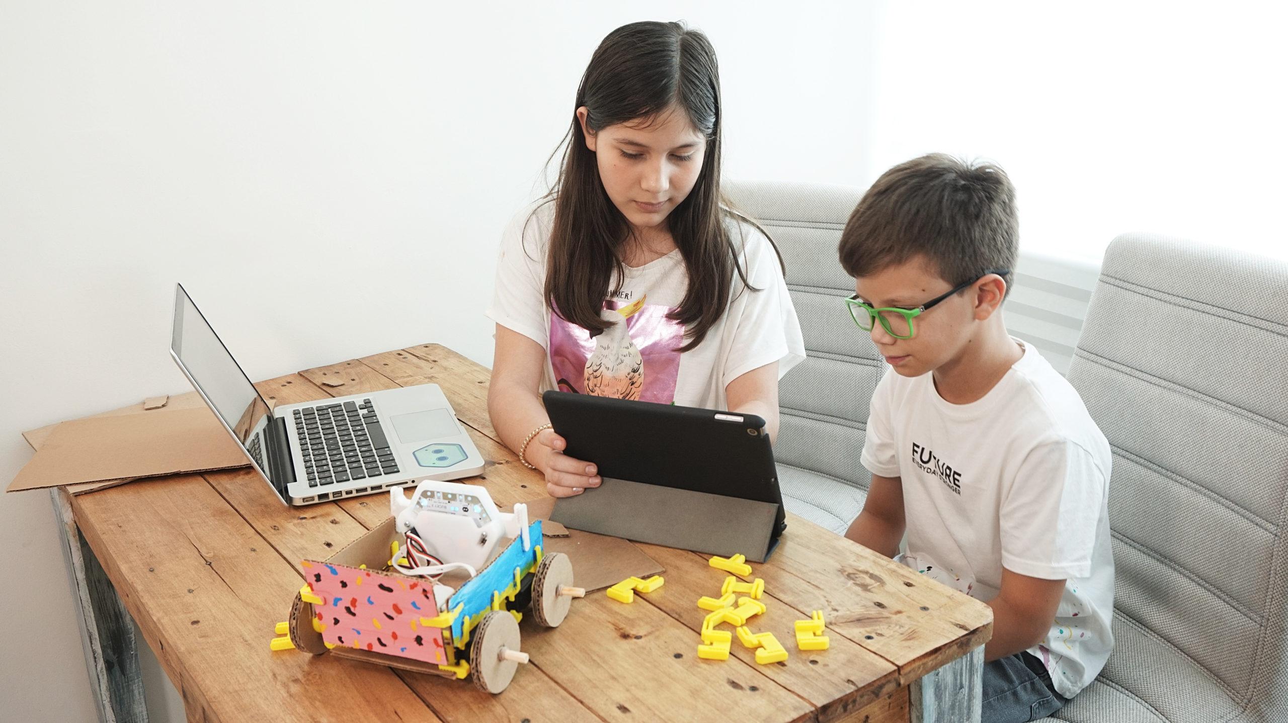 Robots-Blog | Cardbots – Cardboard robotics for future makers | News ...