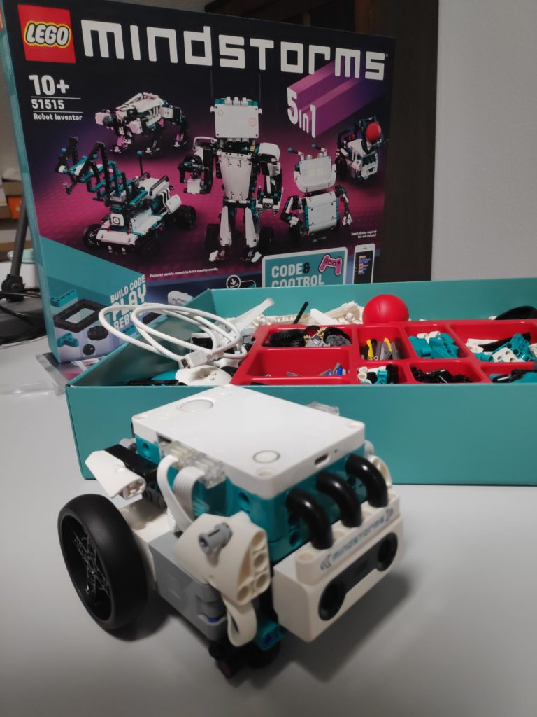 Robots-Blog | First LEGO MINDSTORMS Robot Inventor #51515 Timelapse ...