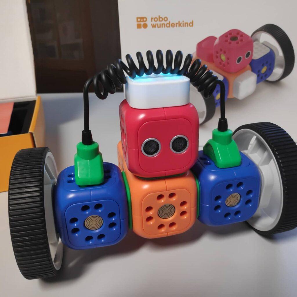 Robots-Blog | Robo Wunderkind Explorer Lite Freestyle Build Session ...