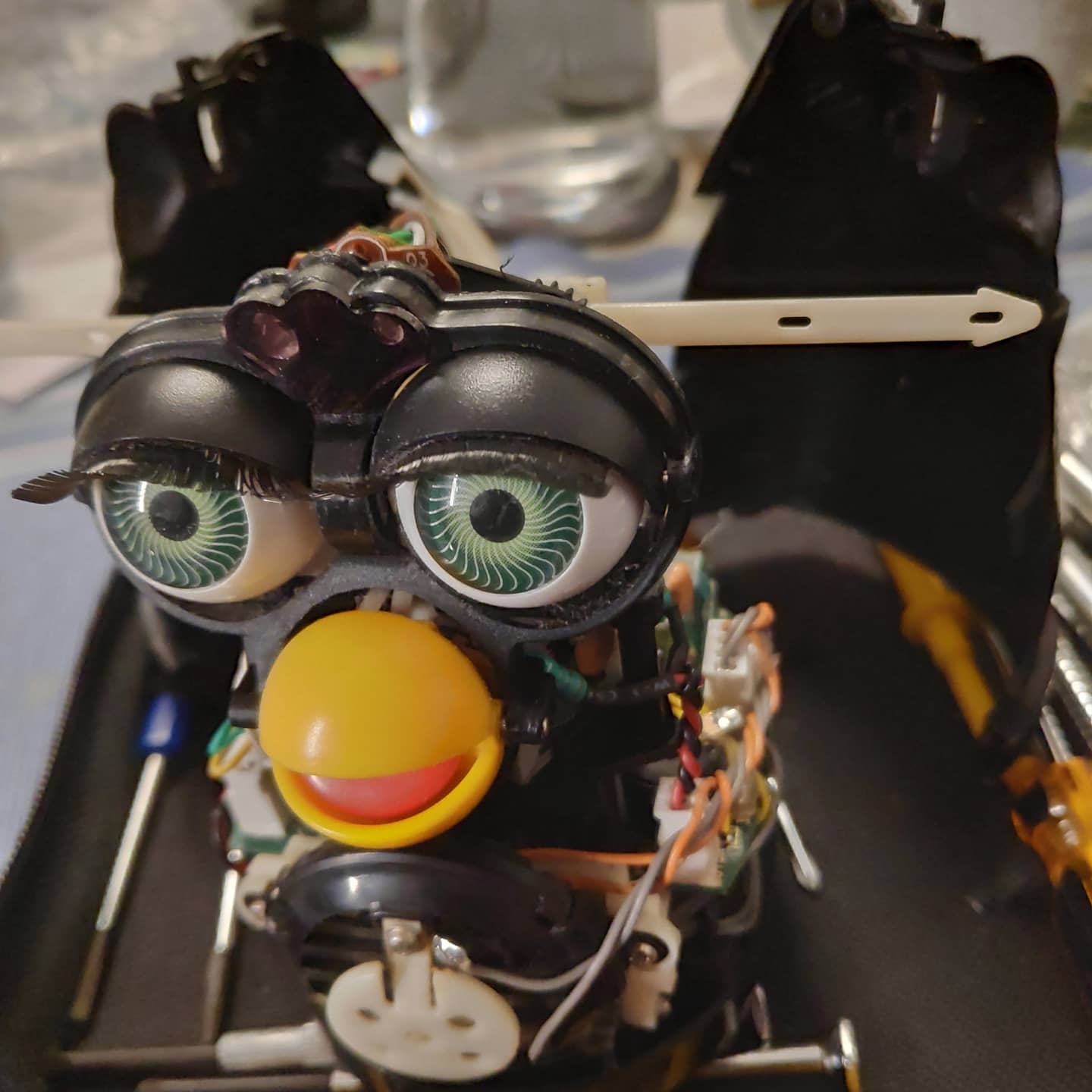 Robots-Blog | Furby „inside view“ | News about Robots, Drones, AI ...