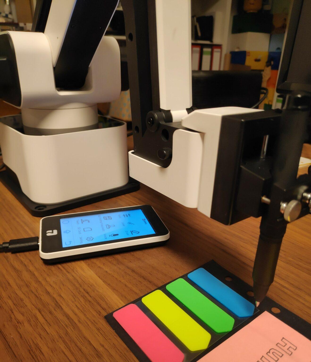 Robots-Blog | Rotrics DexArm setup and first drawing | News about ...