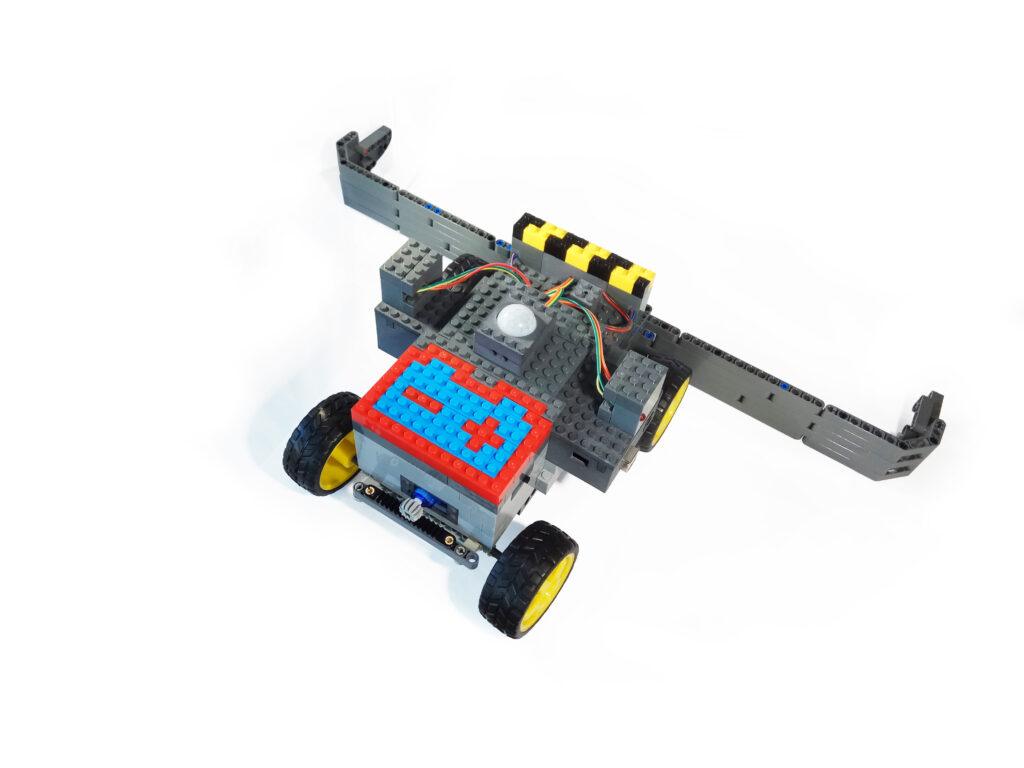 Robots-Blog | Finally – never again step barefoot on a LEGO® brick in ...