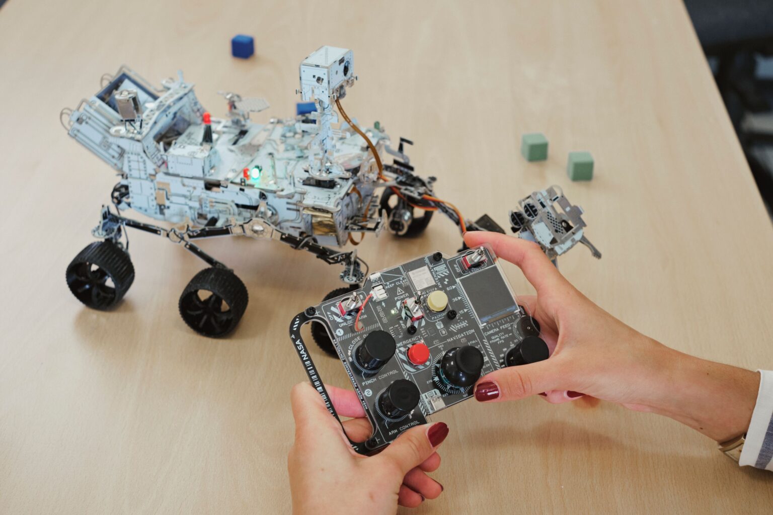 Robots-Blog | Kickstarter | News about Robots, Drones, AI, Robotics ...
