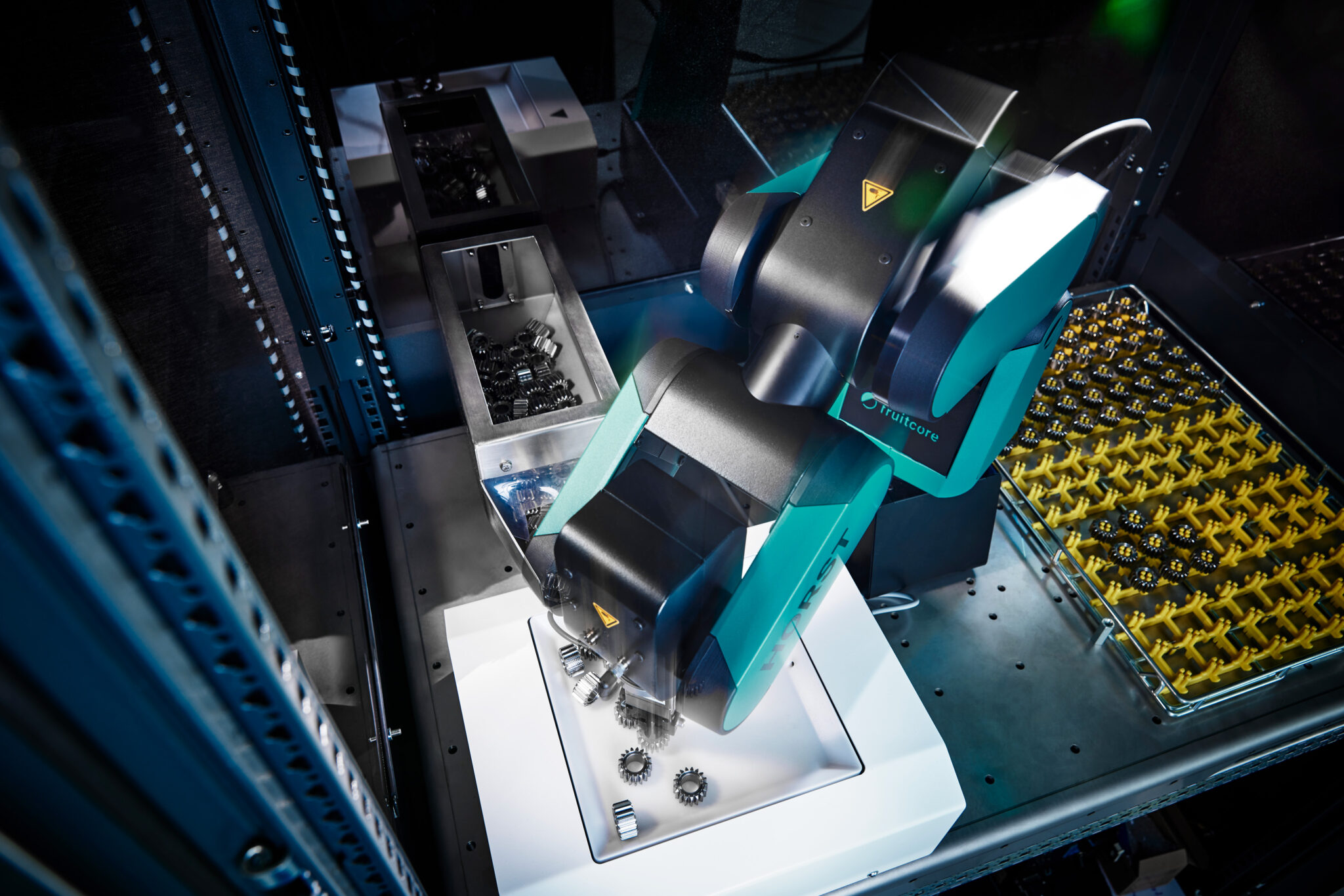 Robots-Blog | fruitcore robotics unveils new operating system with ...