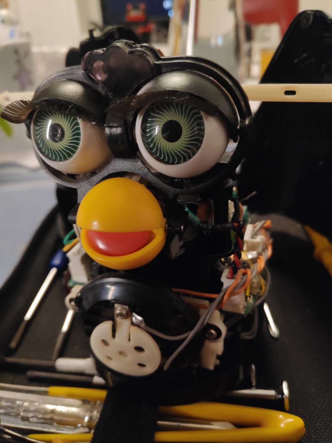 Robots-Blog | Furby „inside view“ | News about Robots, Drones, AI ...