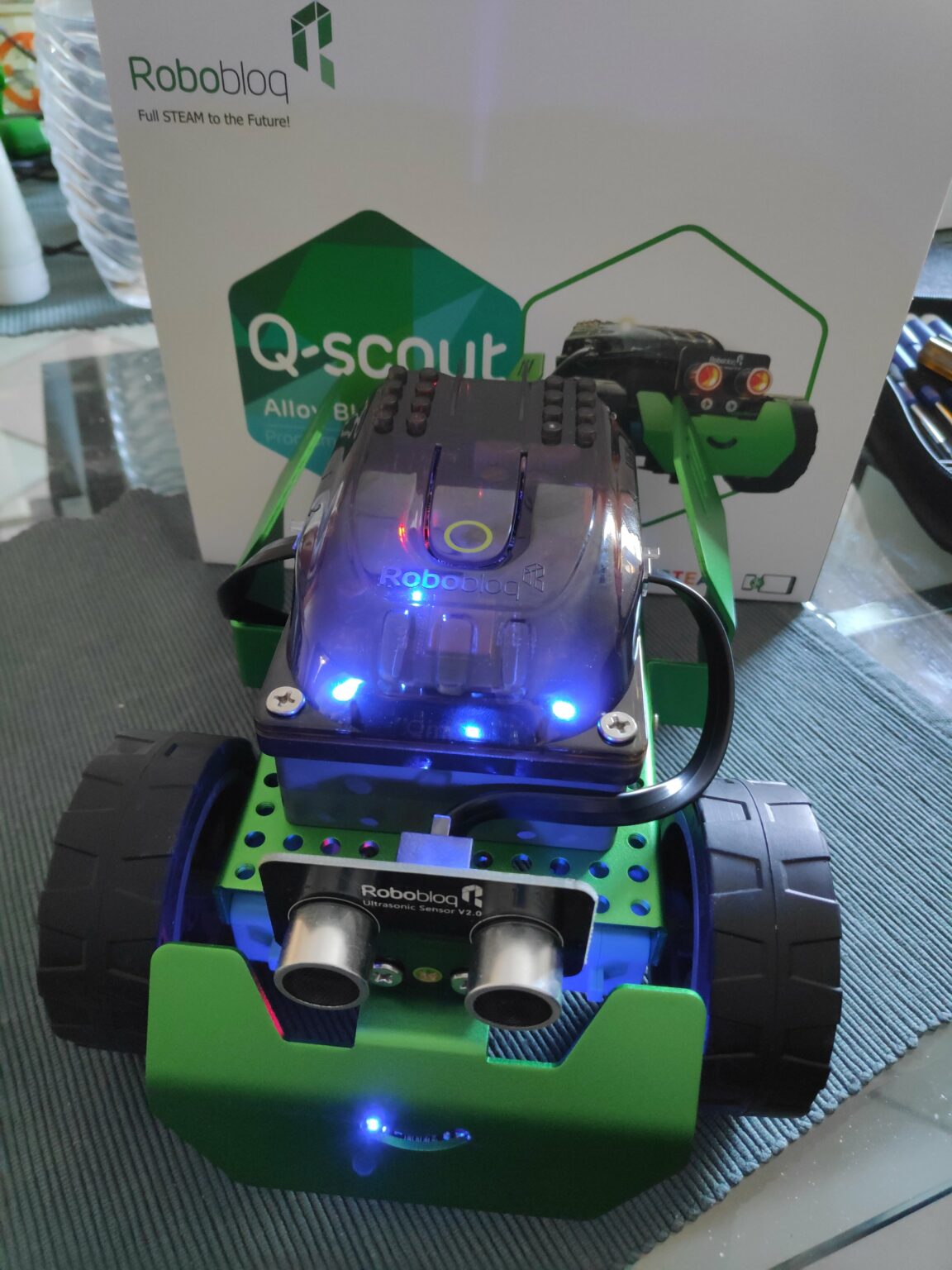 Robots-Blog | Q-Scout by Robobloq | News about Robots, Drones, AI ...